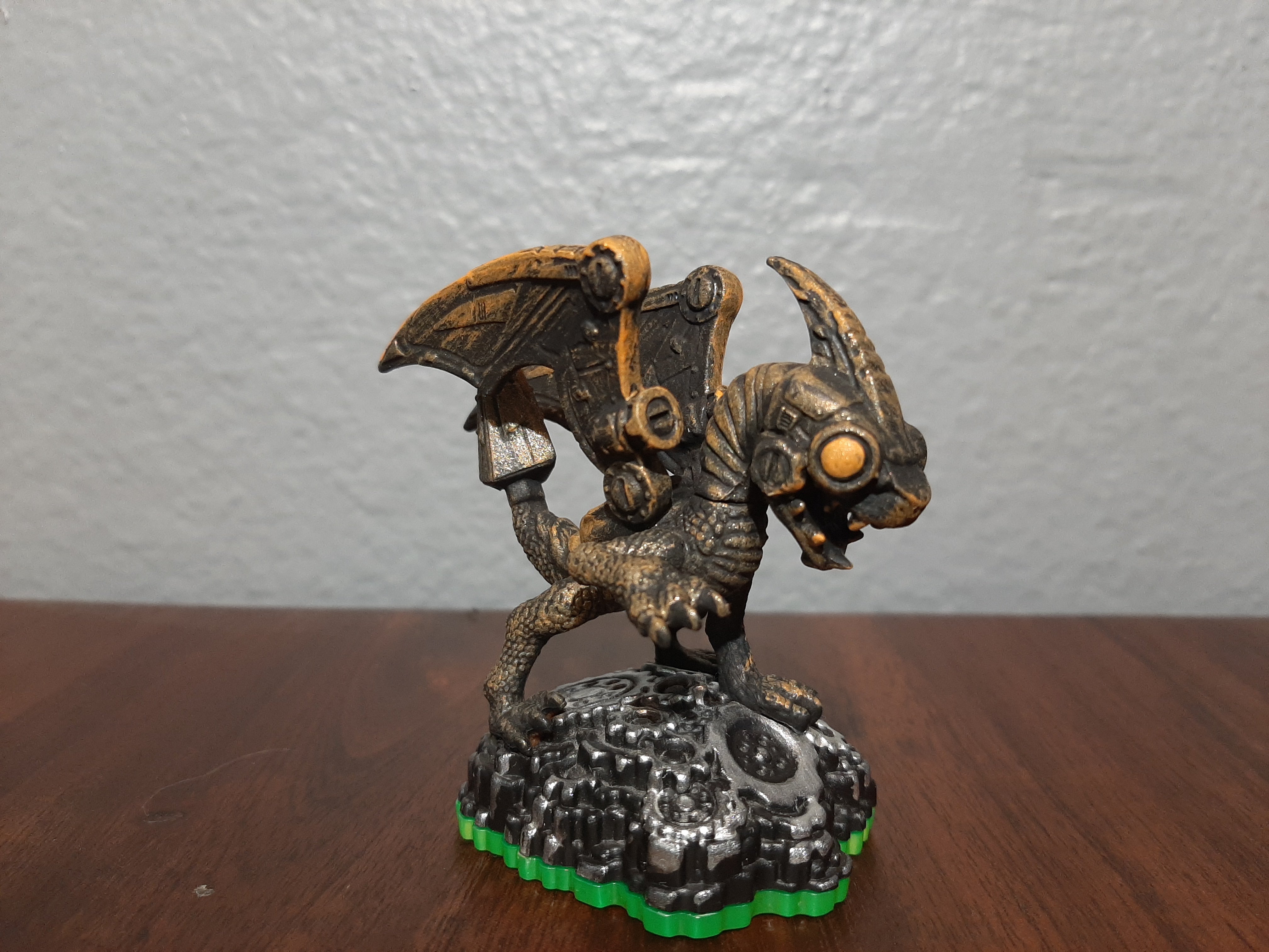 Shadow Drobot – Rainstorm Riddles Store